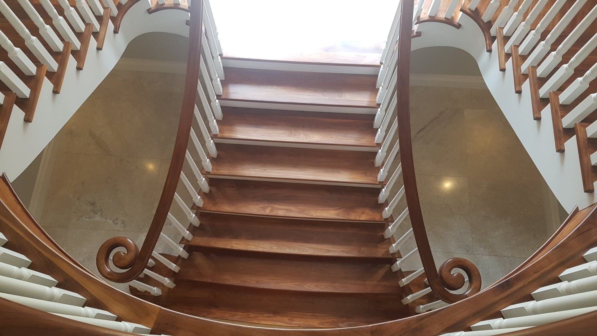 Staircase finishing specialists | Hampshire | Berkshire